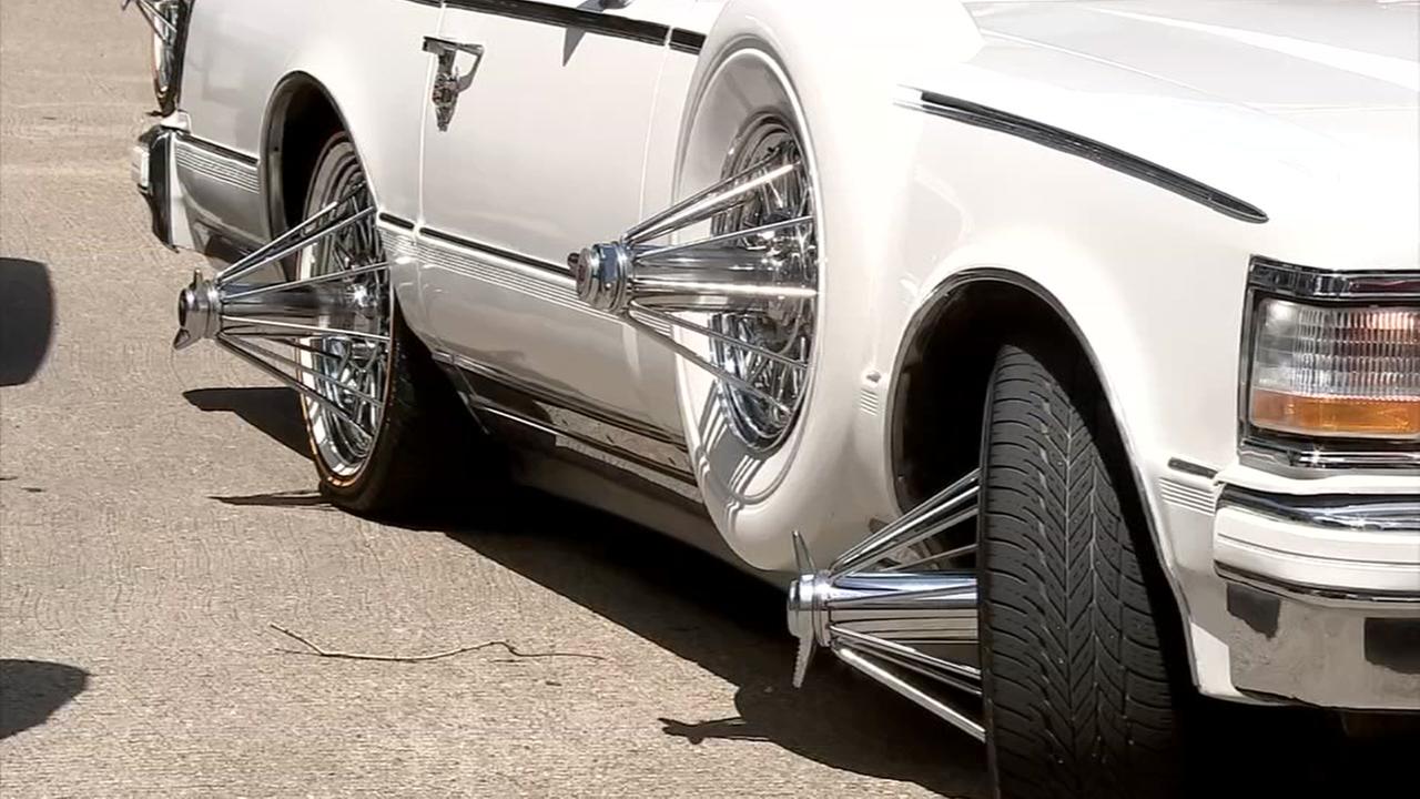 Swangin' through Houston's streets: Slabs, low riders and swangas ...