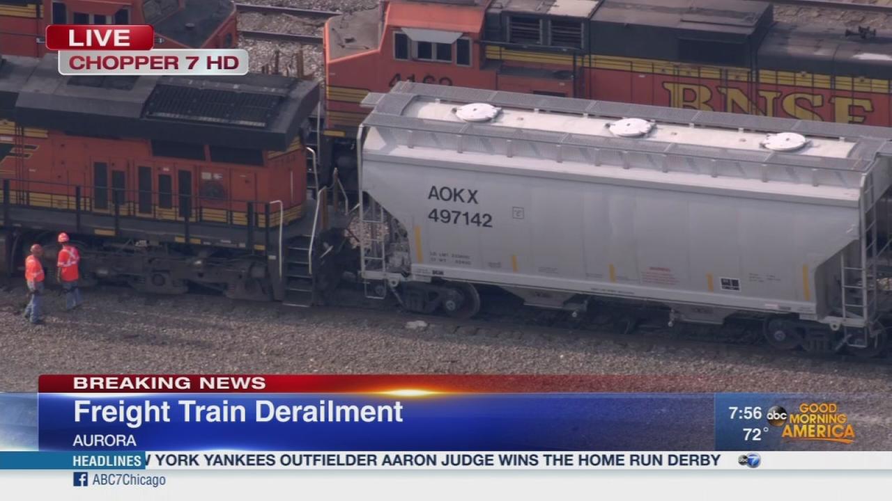 train derailment | abc7chicago.com