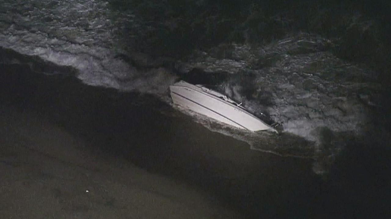 Small boat capsizes off Oxnard coast | abc7.com