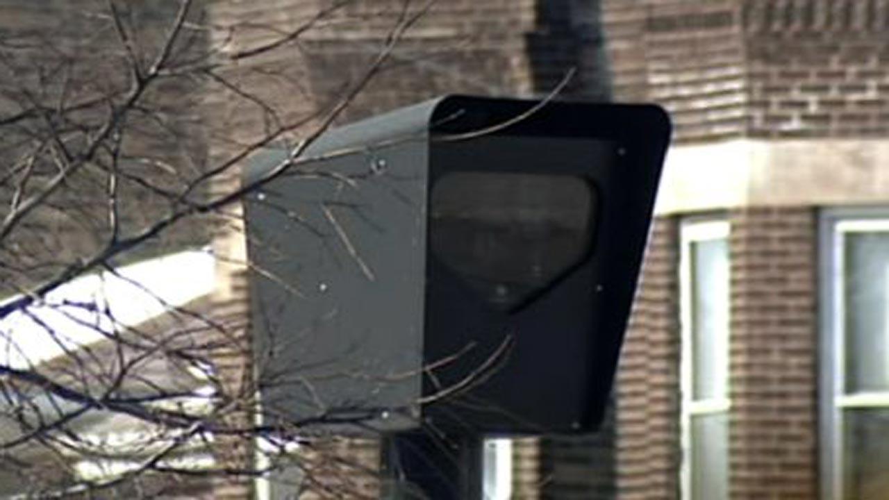 Red light cameras being removed from 18 Chicago intersections ...